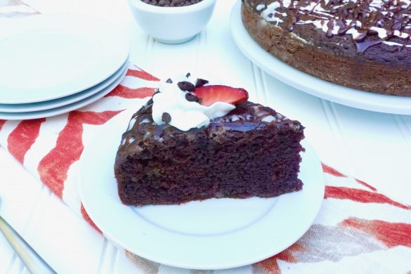 Easy Homemade 6 Ingredient Vanilla Bisquick Cake